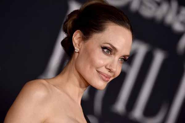 Angelina Jolie deja puesto de enviada especial de Acnur después de 21 ... Angelina Jolie deja puesto de enviada especial de Acnur después de 21 ...